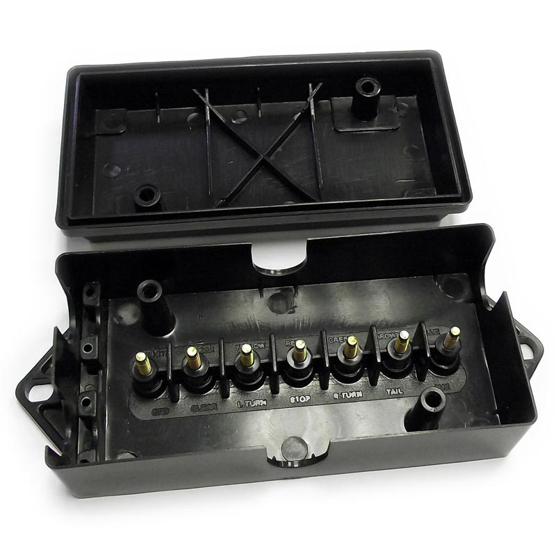 Pro Trucking Products: 7 Terminal Junction Box